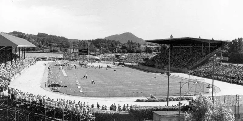 When Hayward Field’s Magic Worked For The Ducks | FishDuck