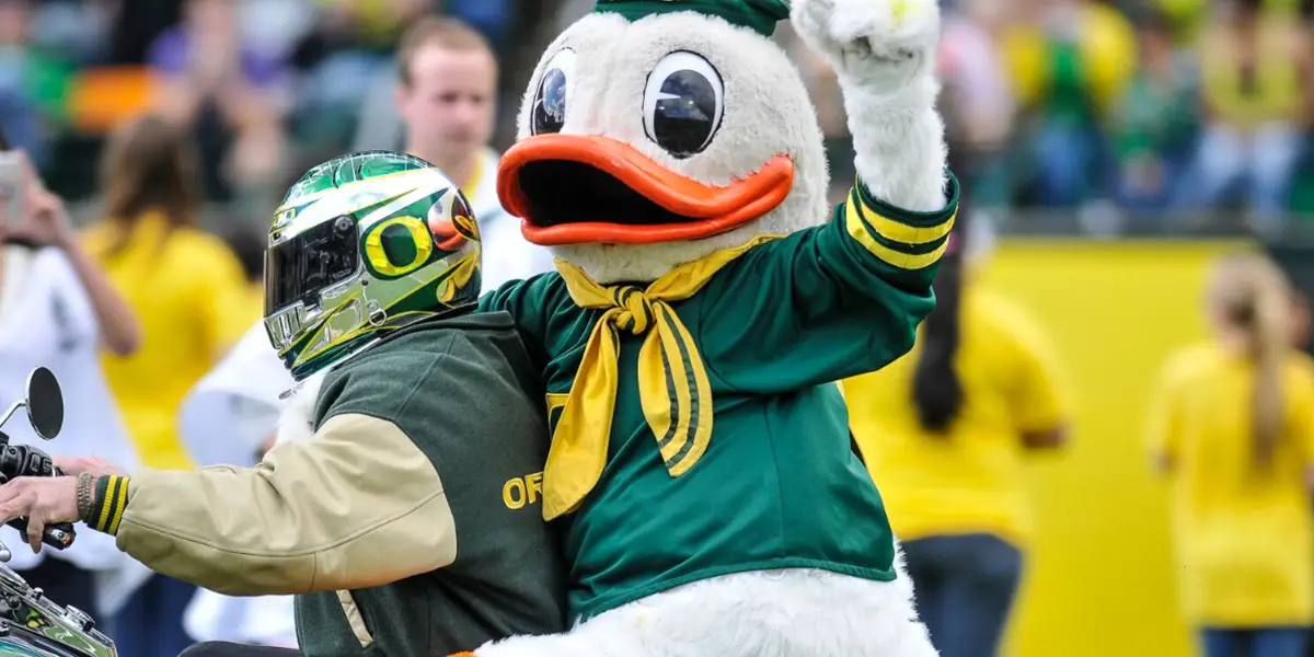 Tag: Oregon Ducks Fans | FishDuck